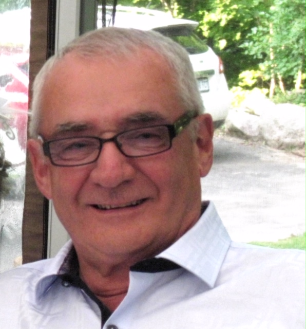 DANIEL JOHNSON - Avis de décès | Coopérative funéraire des Laurentides